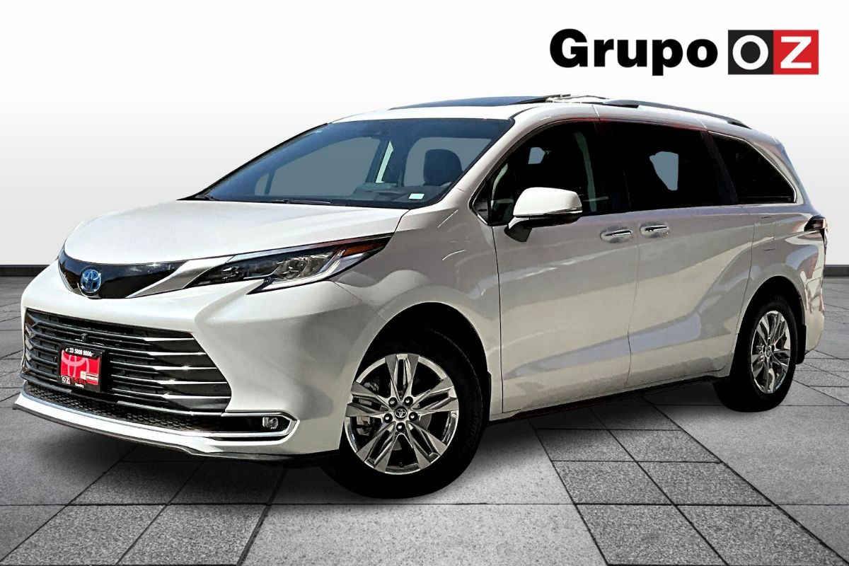 Toyota, Sienna, 5p PLT PHEV L4/2.5 Aut, 2024, OZ Toyota Country ...